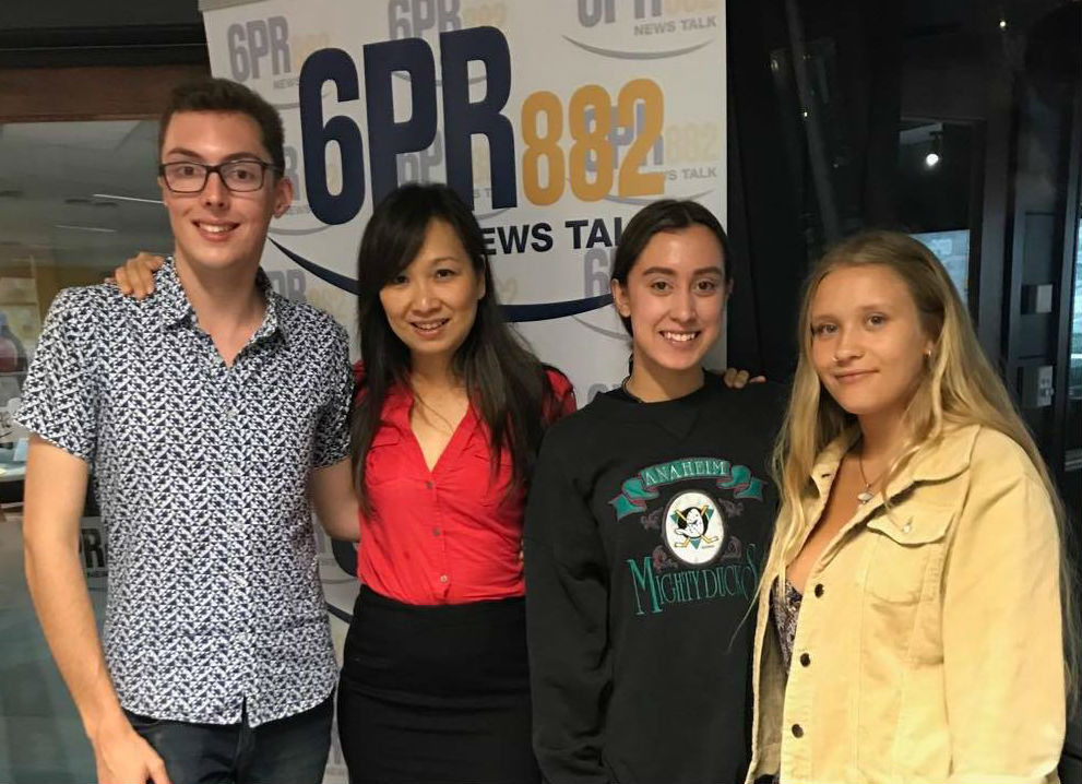 Live Christmas carols: Part 1 - 6PR