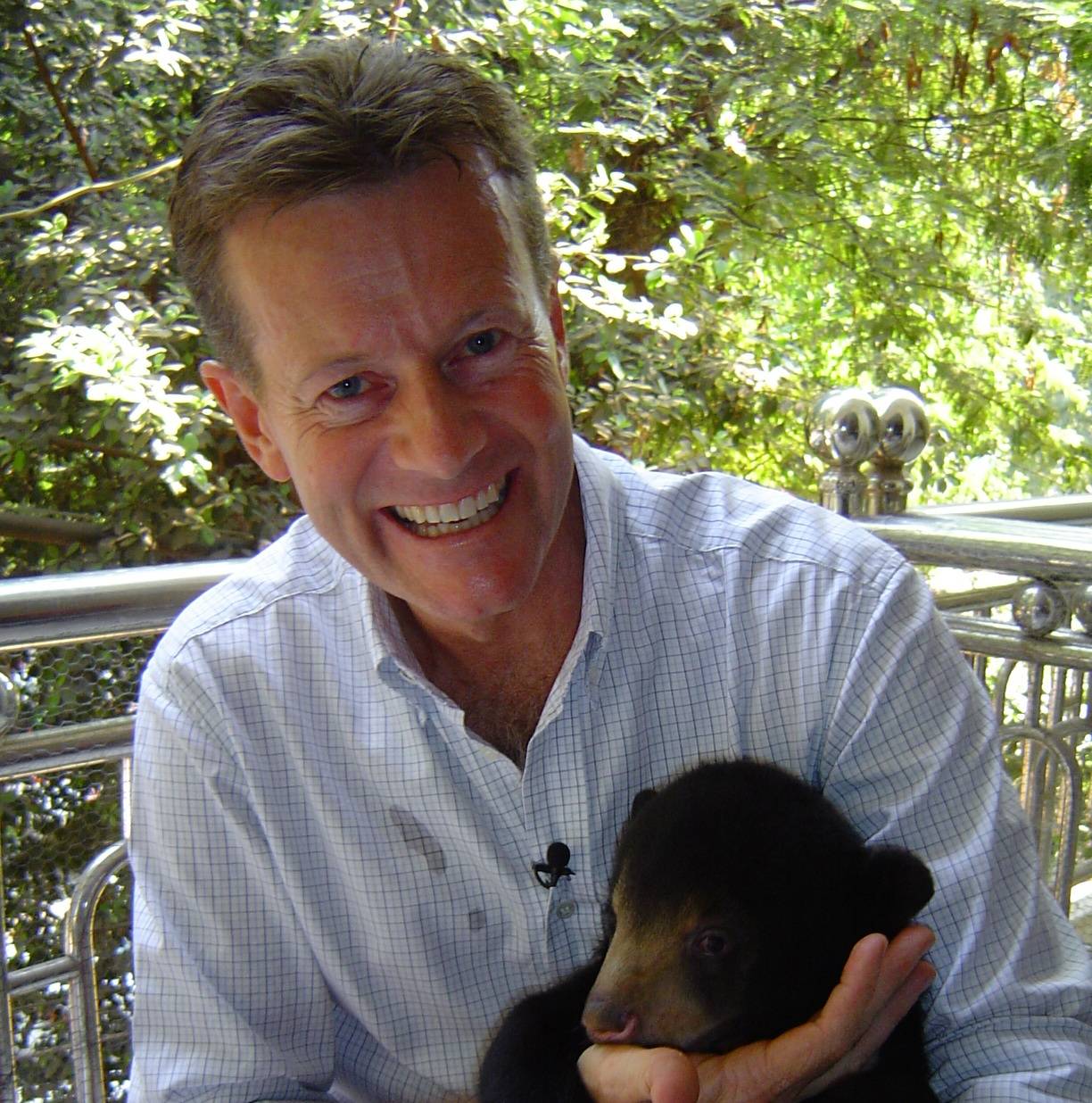 Veteran broadcaster battles shock diagnosis