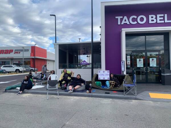 Taco Bell fans queue overnight ahead of the opening of its first Perth ...