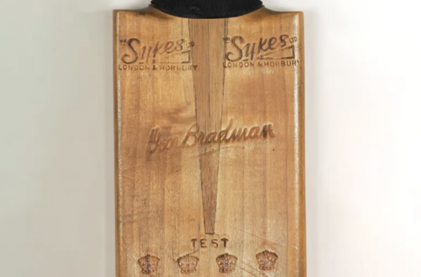 Iconic Sir Don Bradman bat to go under the hammer