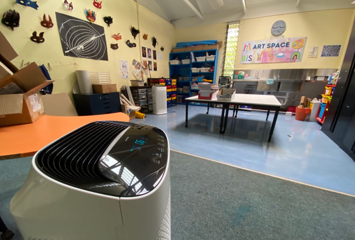 School dads use smoke machines to keep classrooms COVID-free