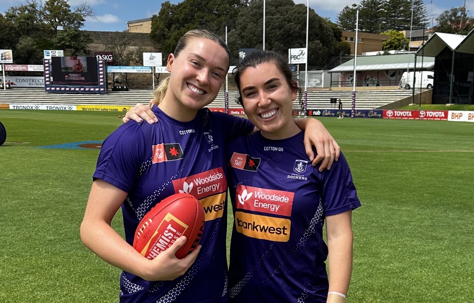 Two Irish Girls Living Their AFL Dream