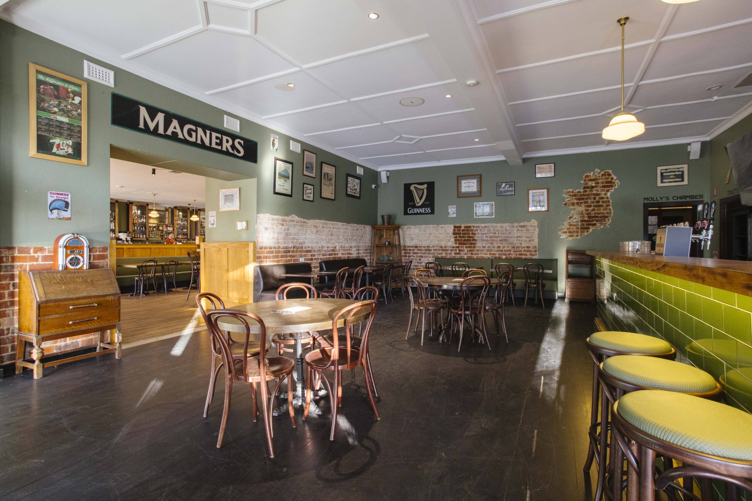 The Long Table: Perth's newest Irish Pub bringing the craic to Beaufort ...