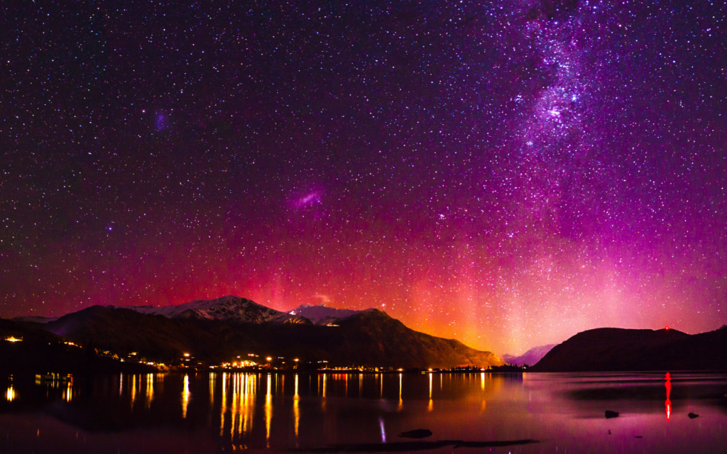 Discover Aurora Australis: Southern Hemisphere's captivating light show