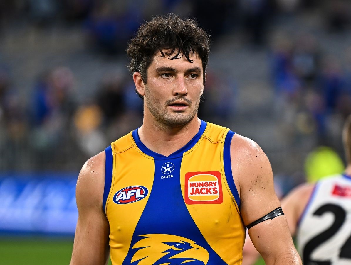 Hawks coach's secret meeting with West Coast defender Tom Barrass